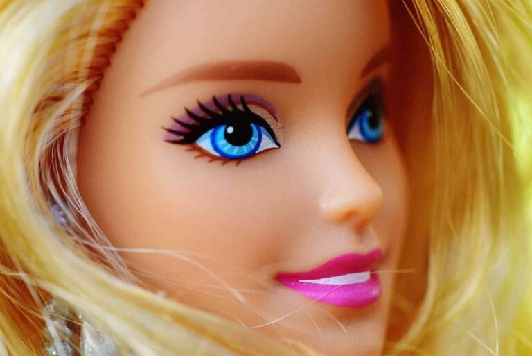 Barbie Lipstick Clipart: Stylish & Playful Graphic Accent Ideas